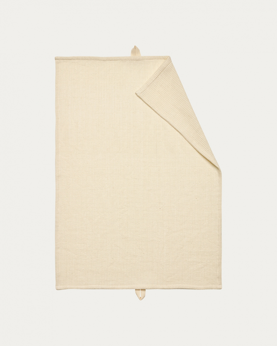 Discover LINUM's outlet range of quality home textiles