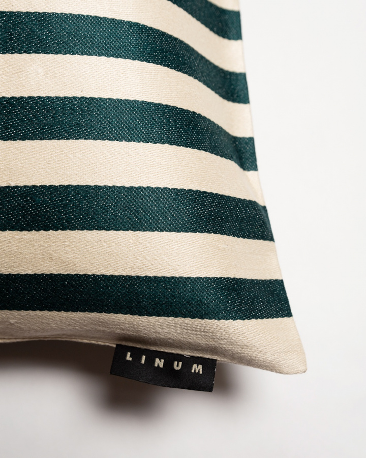 Discover LINUM's outlet range of quality home textiles